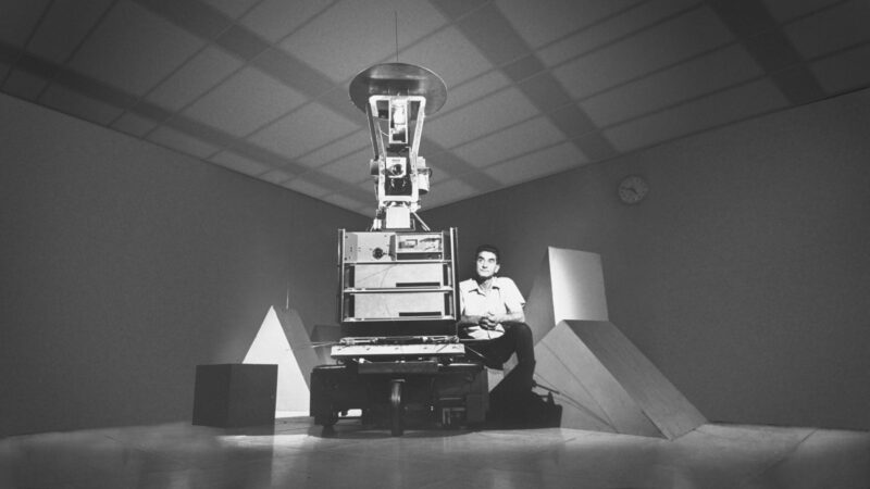 75 Years of Innovation: Shakey the Robot - SRI