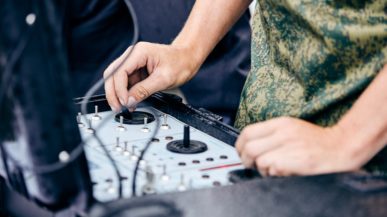 Teaching machines to learn like humans could help autonomous systems ...